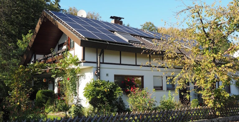 Germany adds record 14 GW of solar in 2023 – half is on households