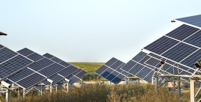 Electrica to issue green bonds, start building two large PV plants