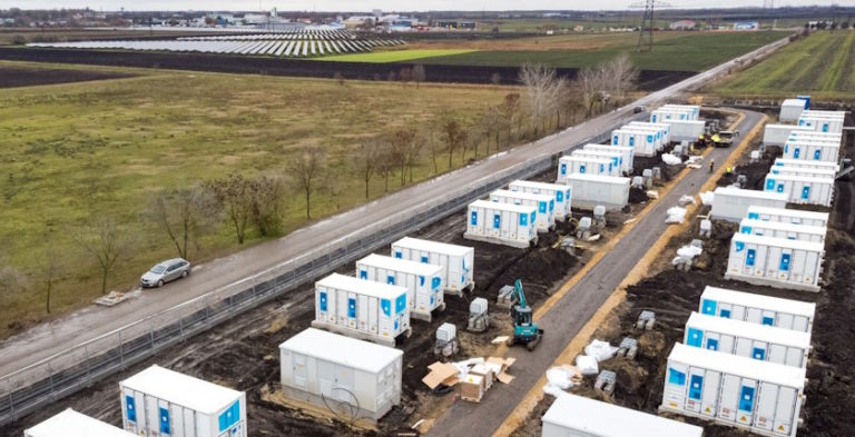 Hungary's MAVIR commissions 60 MWh battery energy storage system